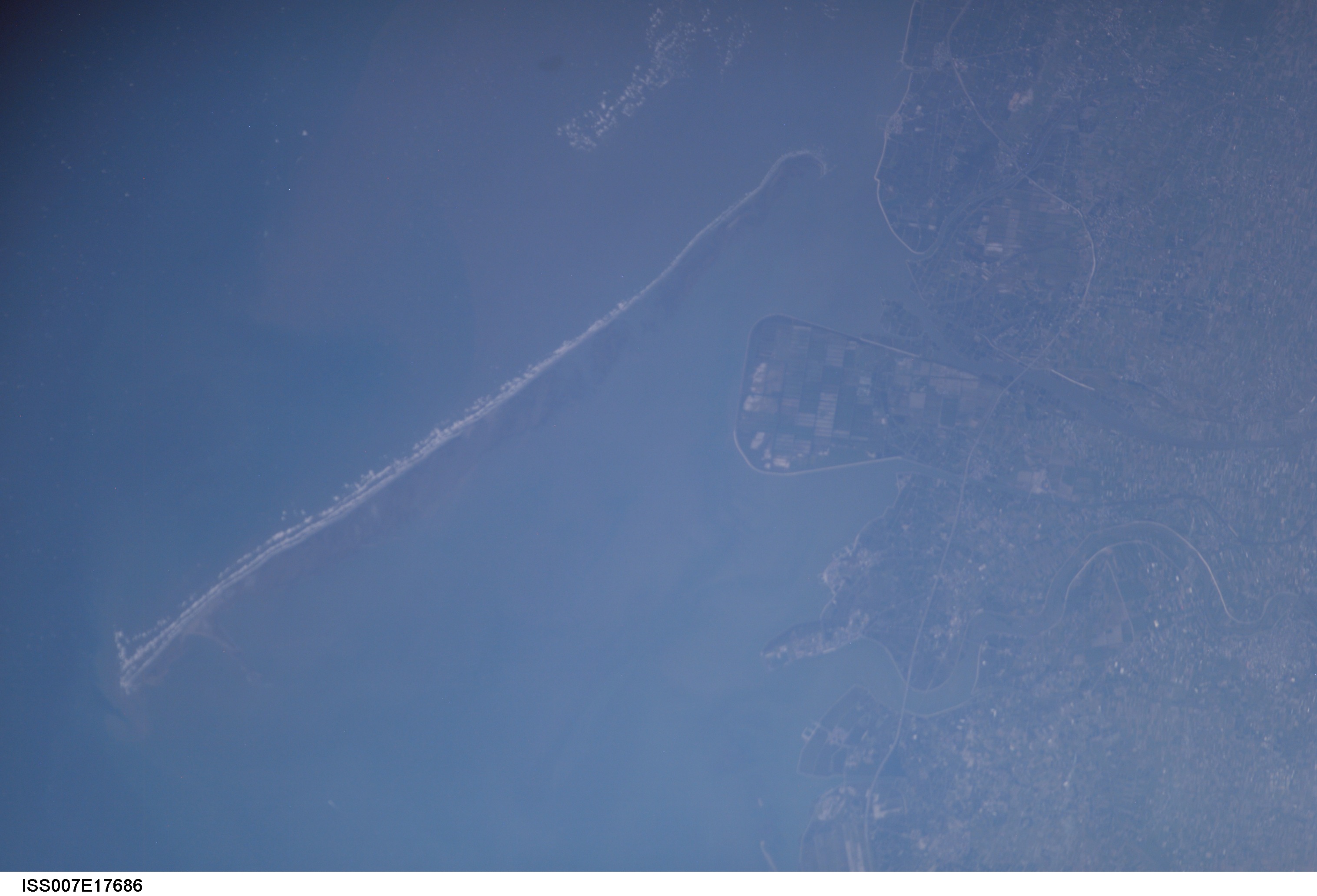 Astronaut Photo ISS007-E-17686 TAIWAN