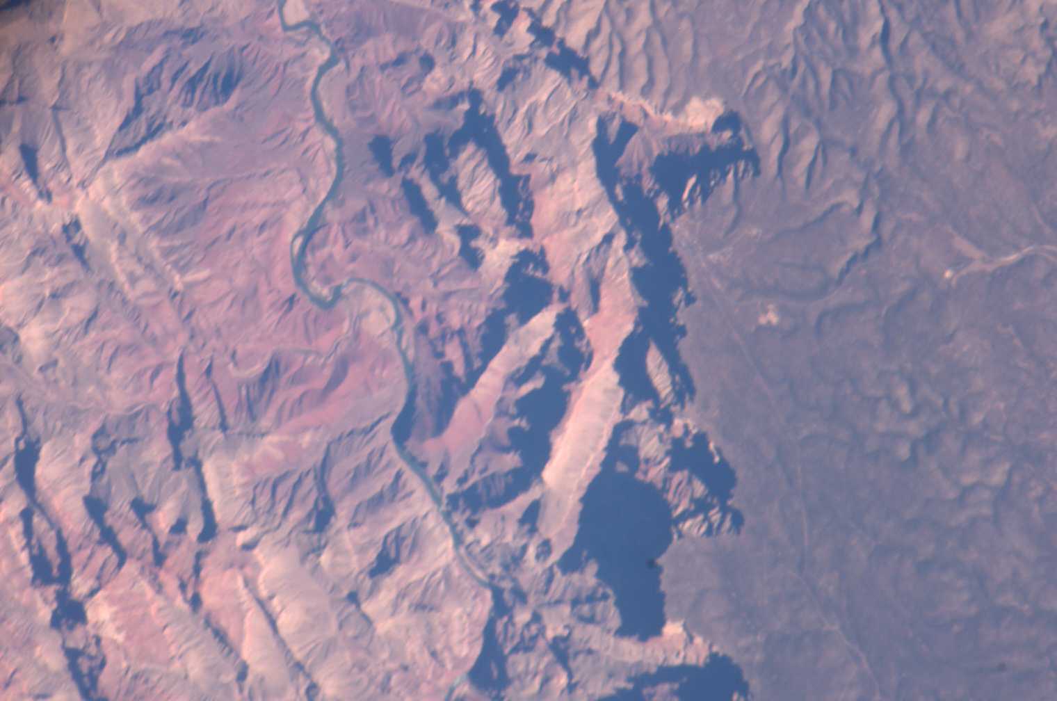 Astronaut Photo ISS012-E-8529 USA-ARIZONA