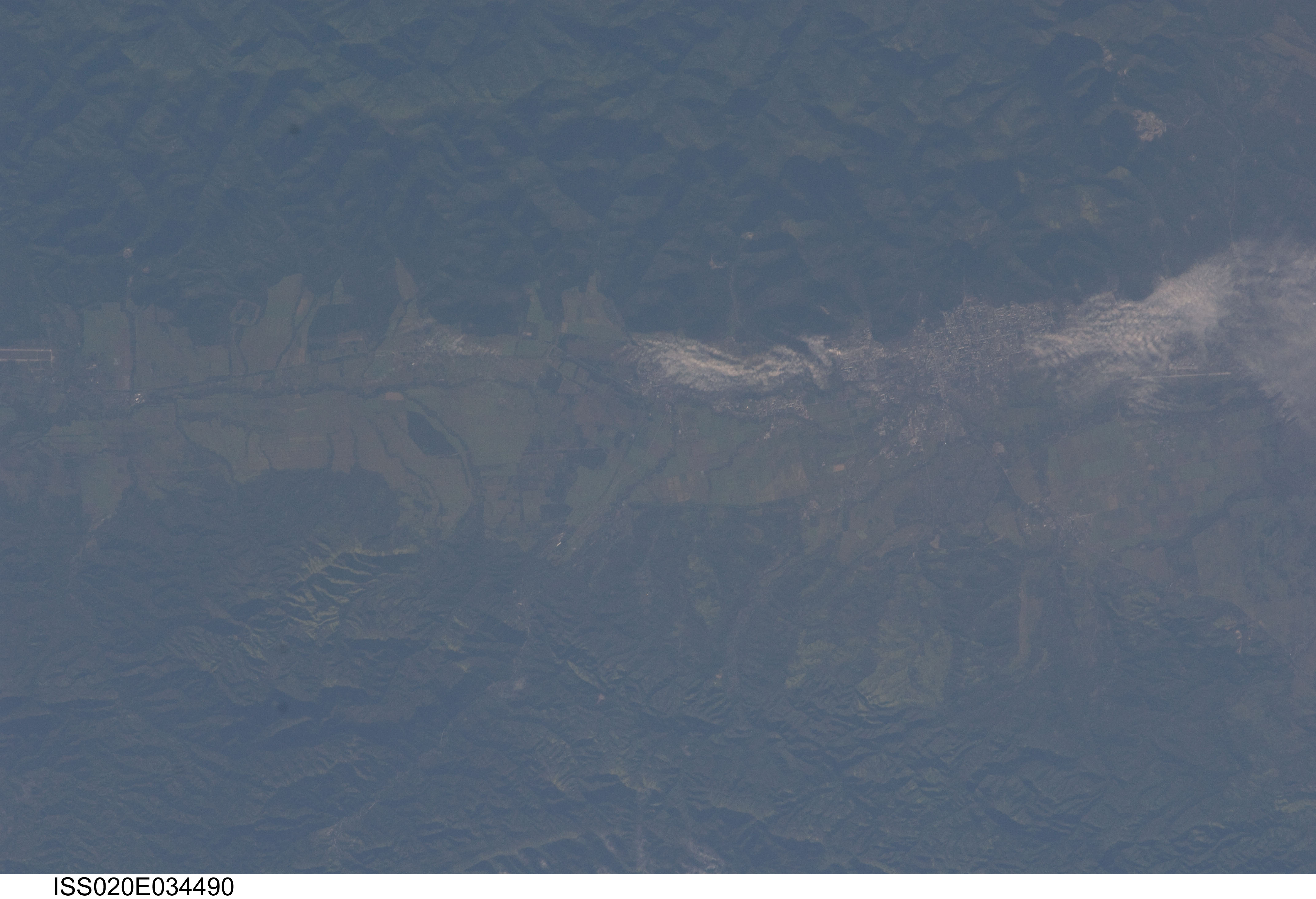 Astronaut Photo ISS020-E-34490