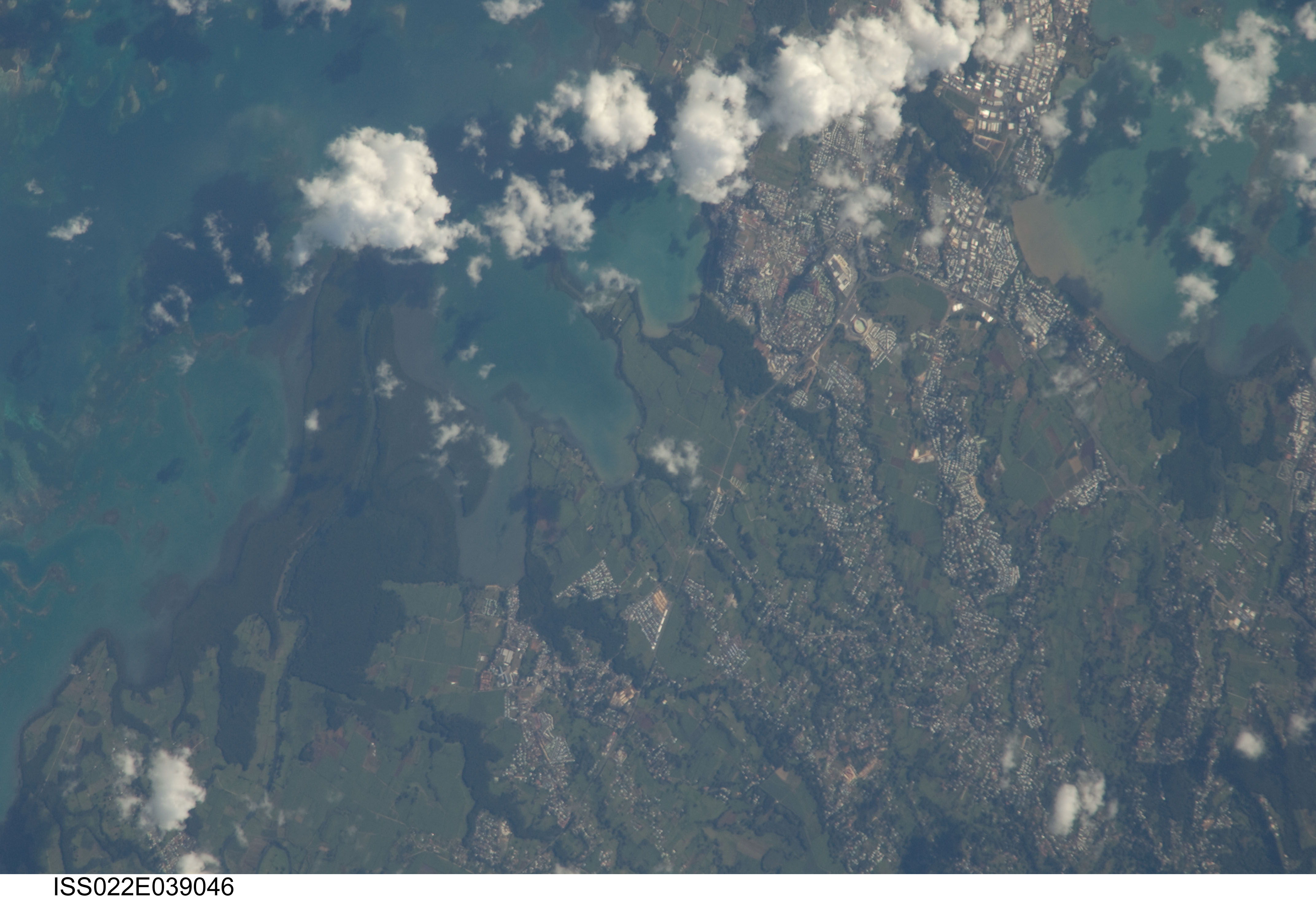 Astronaut Photo ISS022-E-39046 LESSER ANTILLES