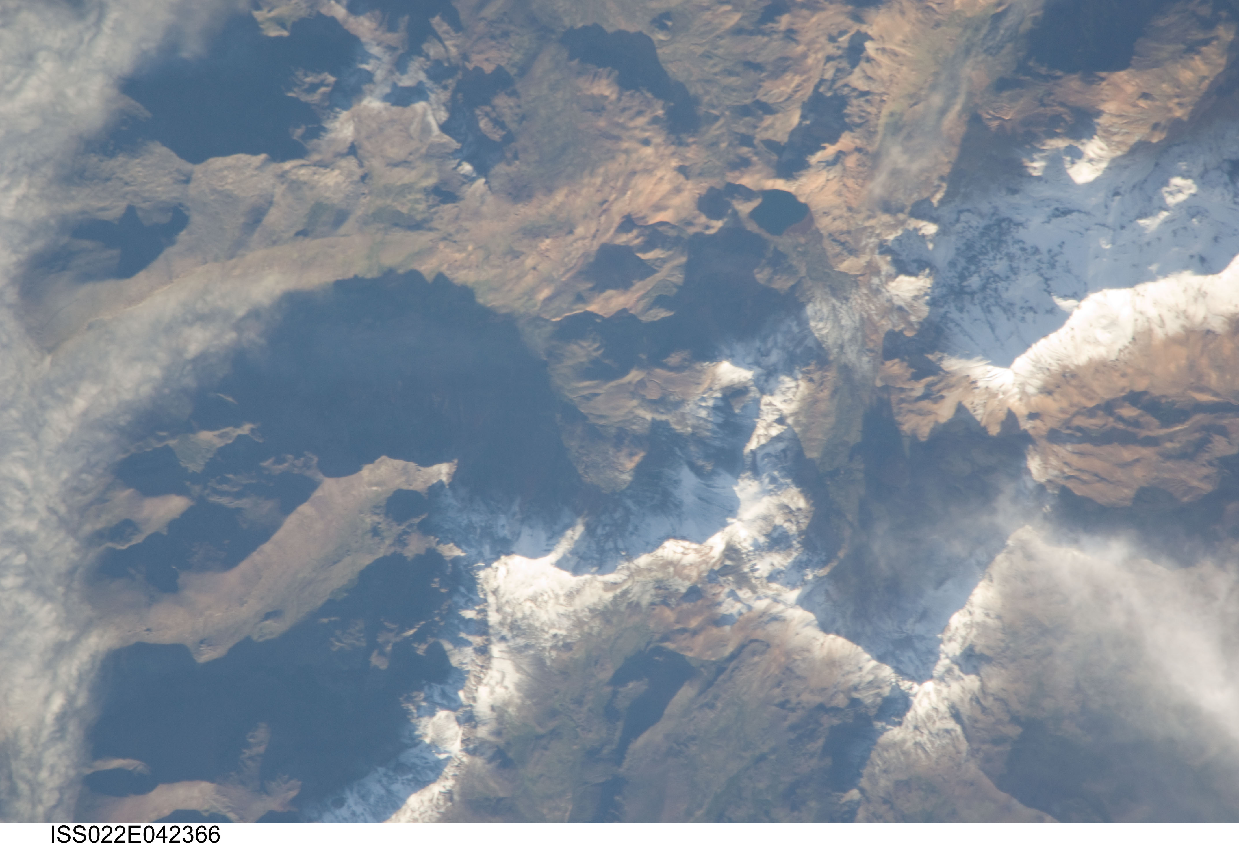 Astronaut Photo ISS022-E-42366