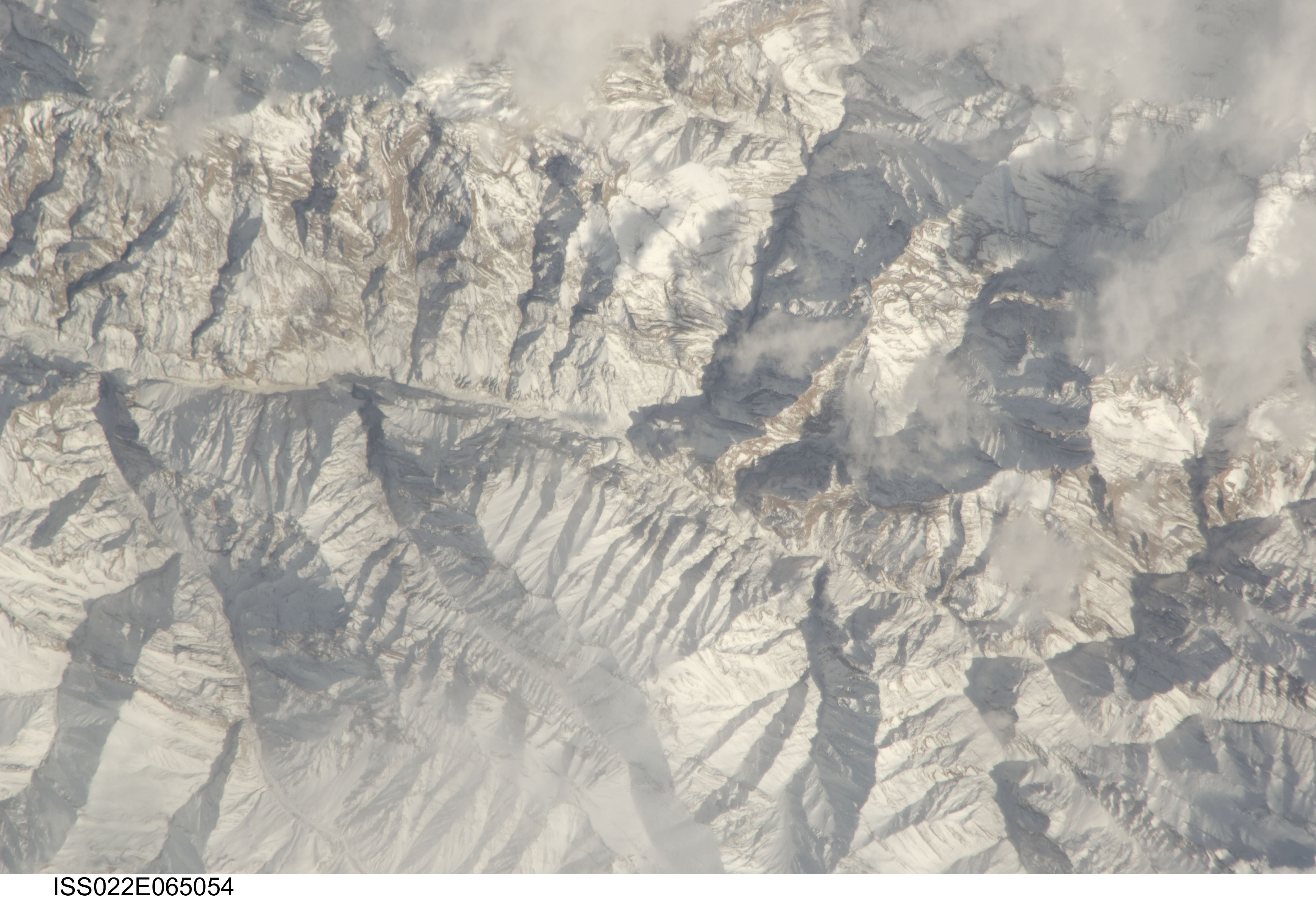 Astronaut Photo ISS022-E-65054