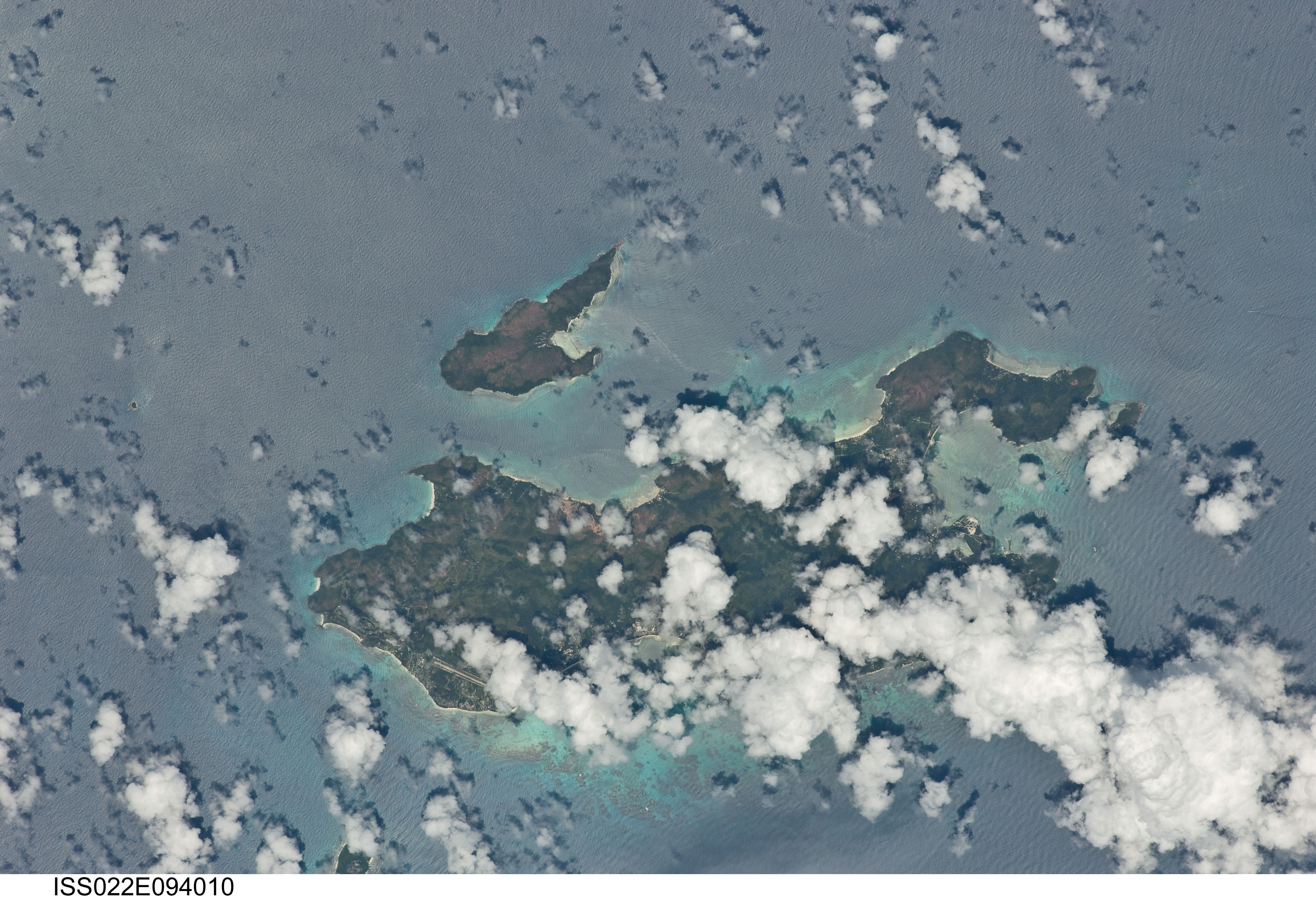 Astronaut Photo ISS022-E-94010 SEYCHELLES