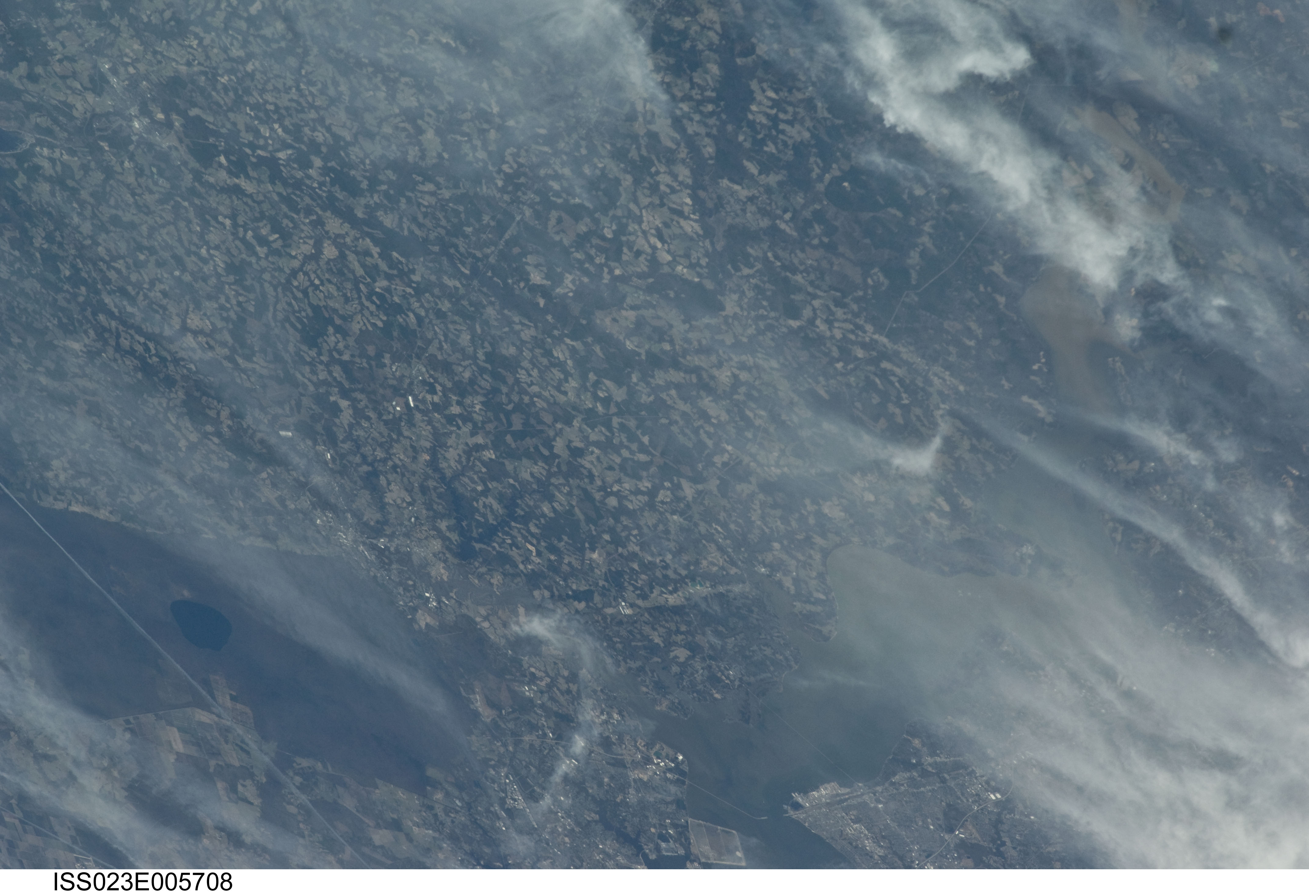 Astronaut Photo ISS023-E-5708 USA-VIRGINIA