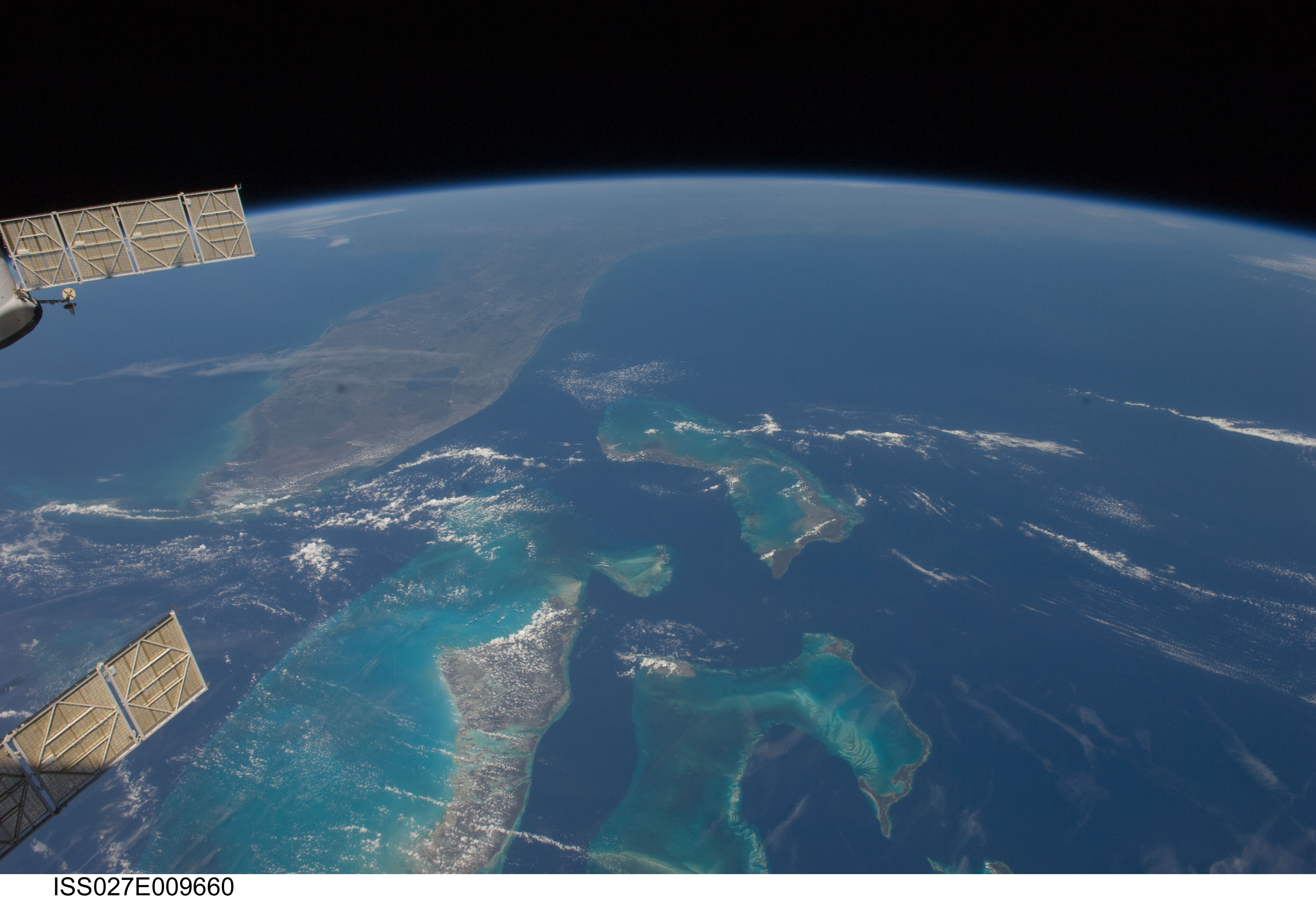 Astronaut Photo ISS027-E-9660 BAHAMAS