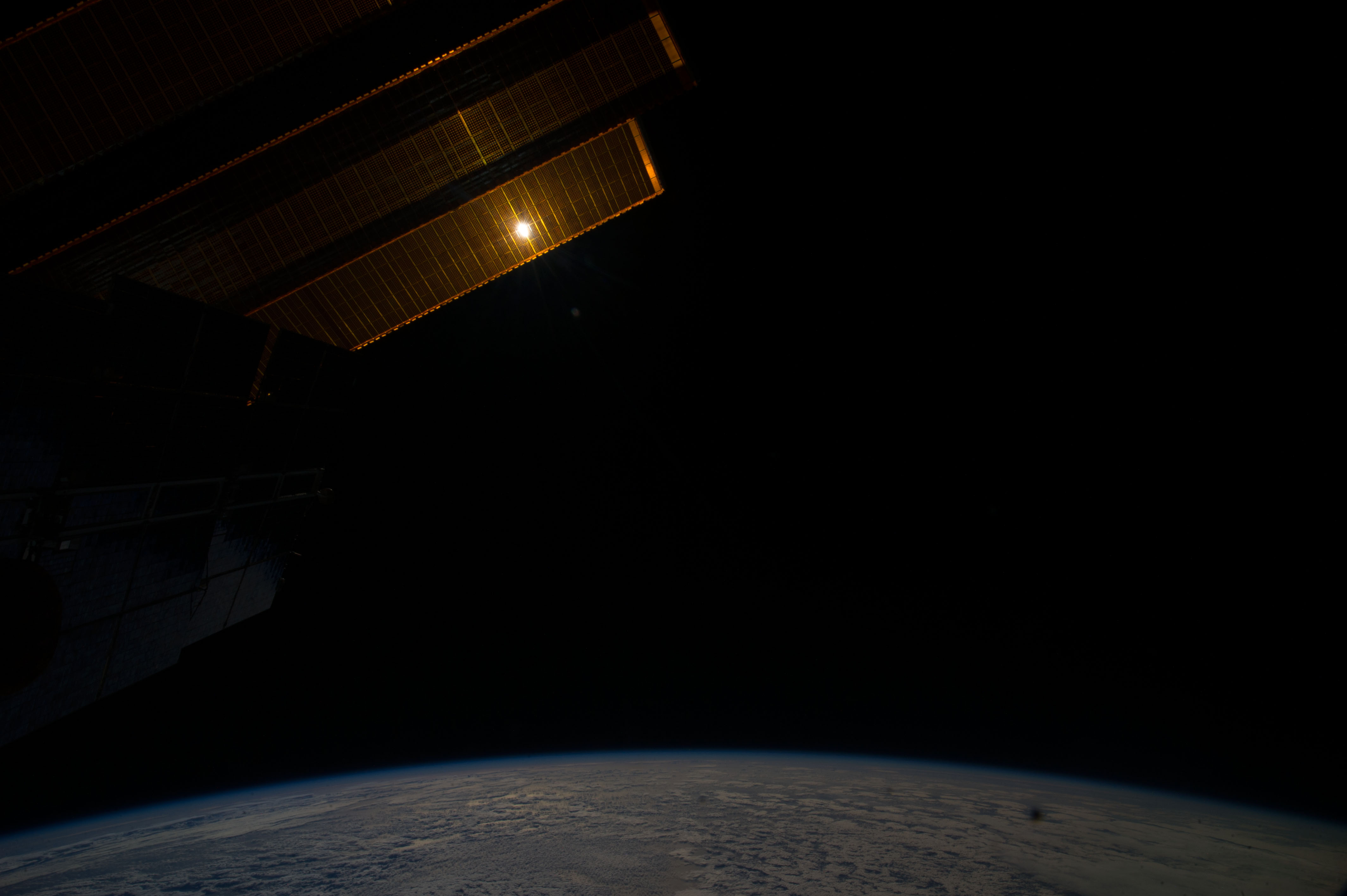 Astronaut Photo ISS034-E-23350