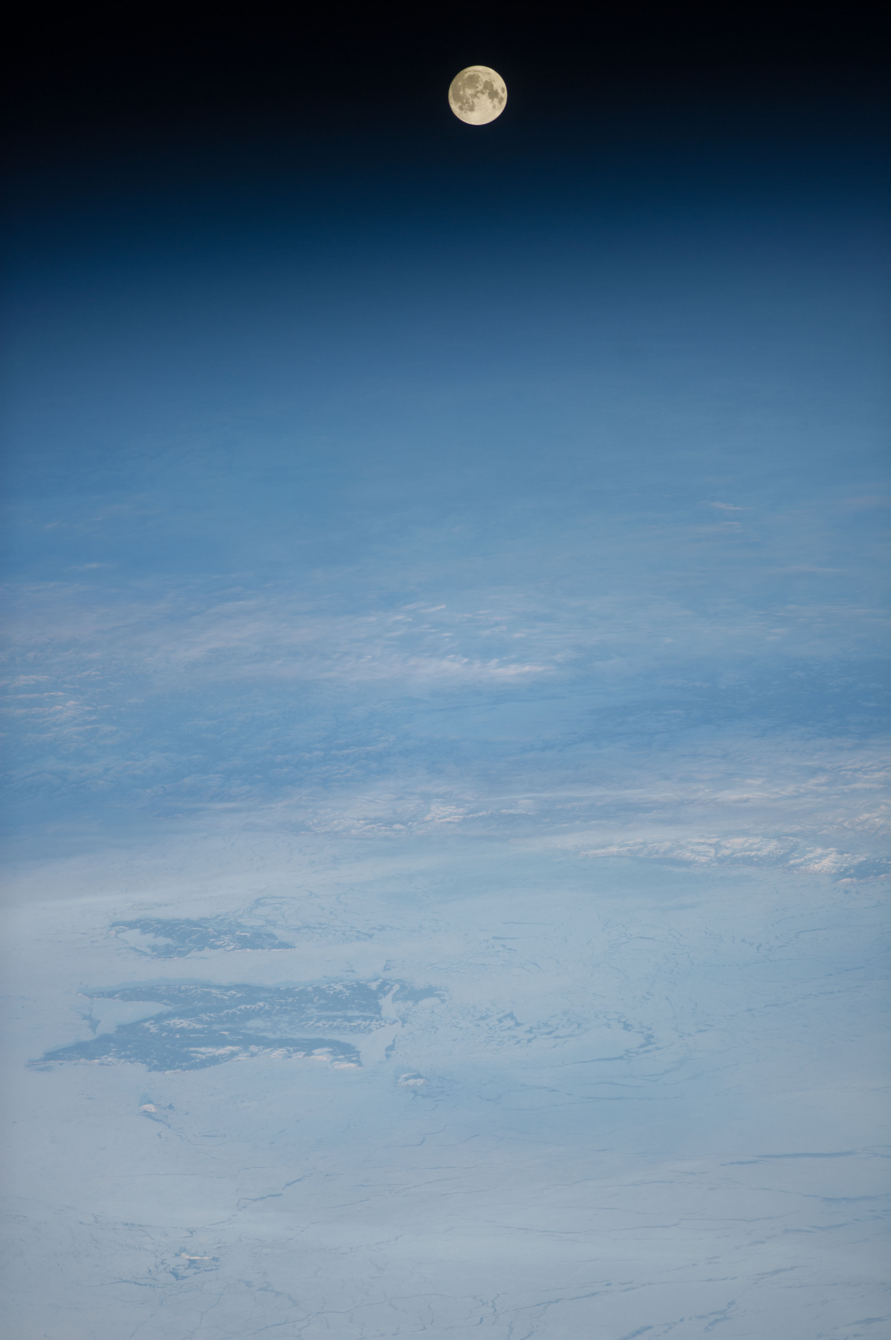 Astronaut Photo ISS039-E-2110