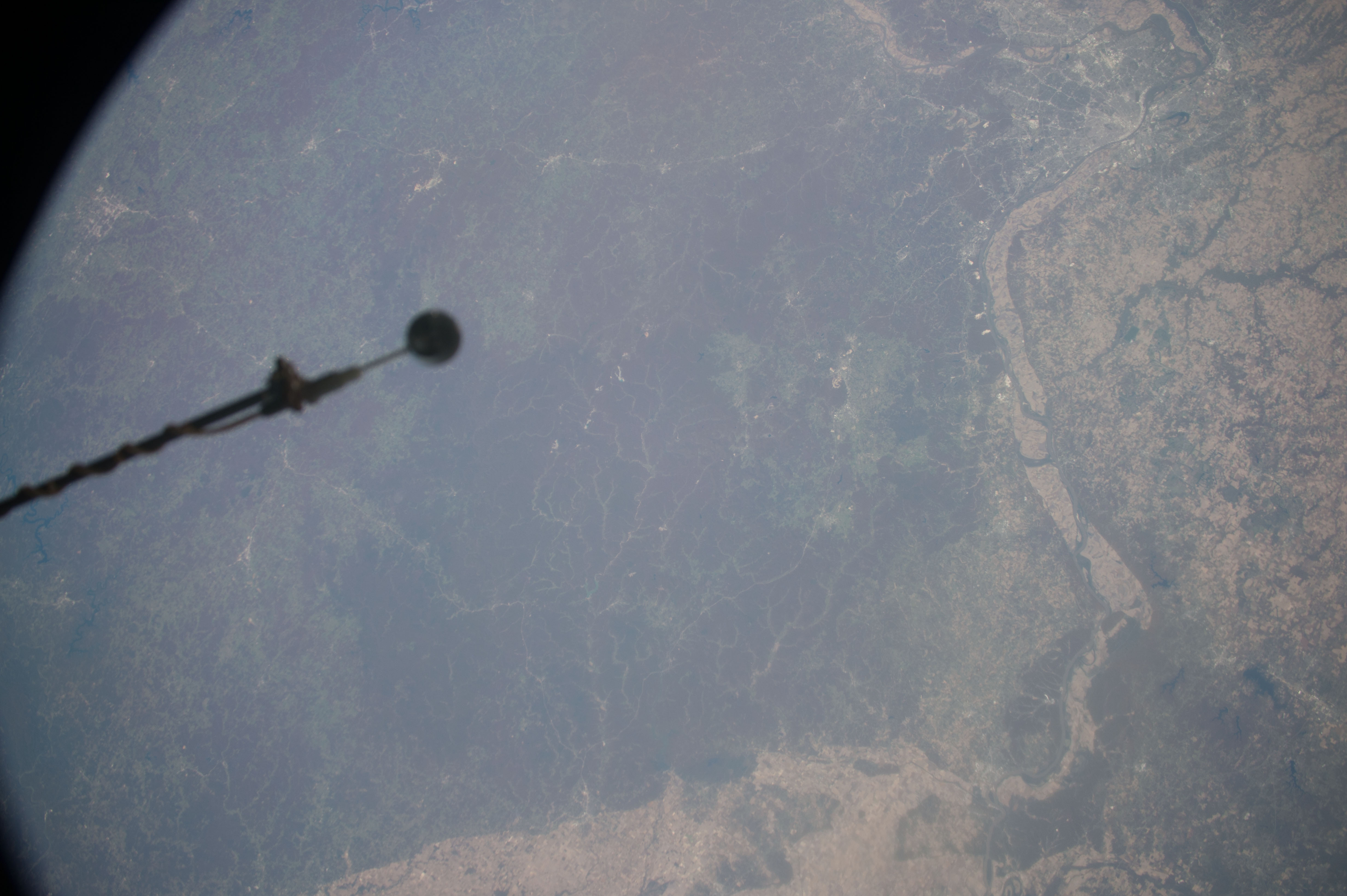 Astronaut Photo ISS041-E-102293 USA-MISSOURI