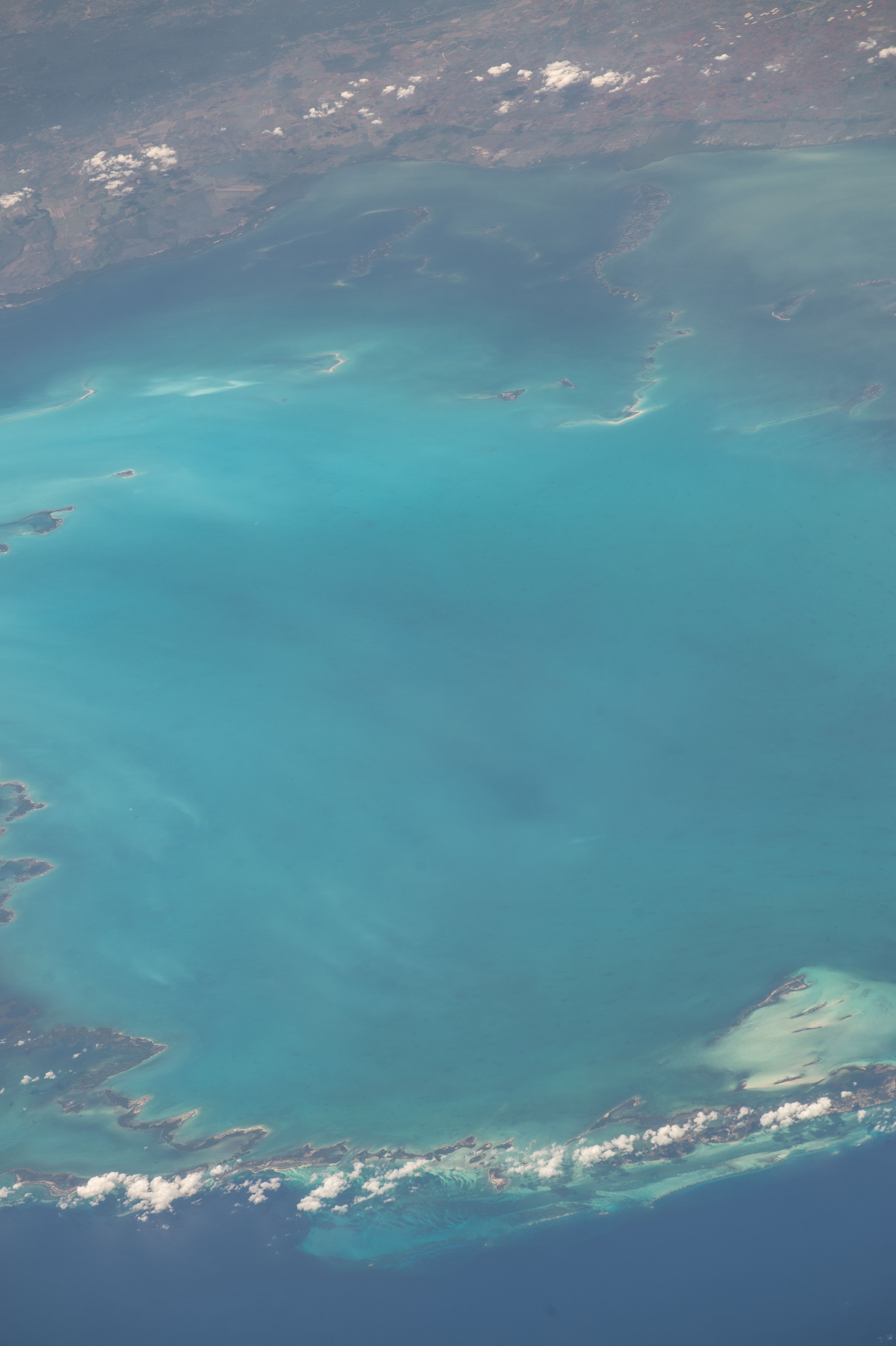 Astronaut Photo ISS047-E-56302