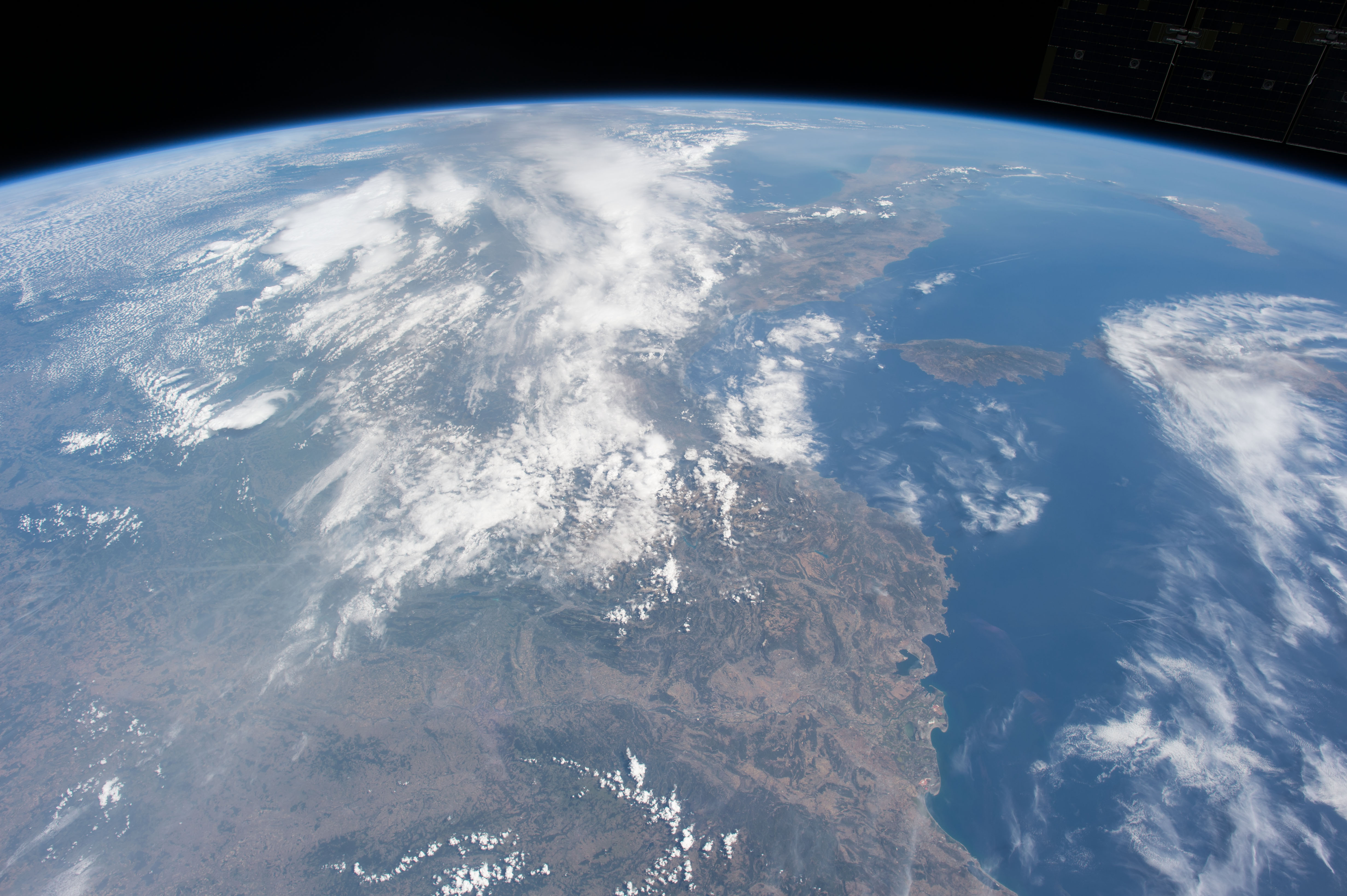 Astronaut Photo ISS052-E-77396 ITALY