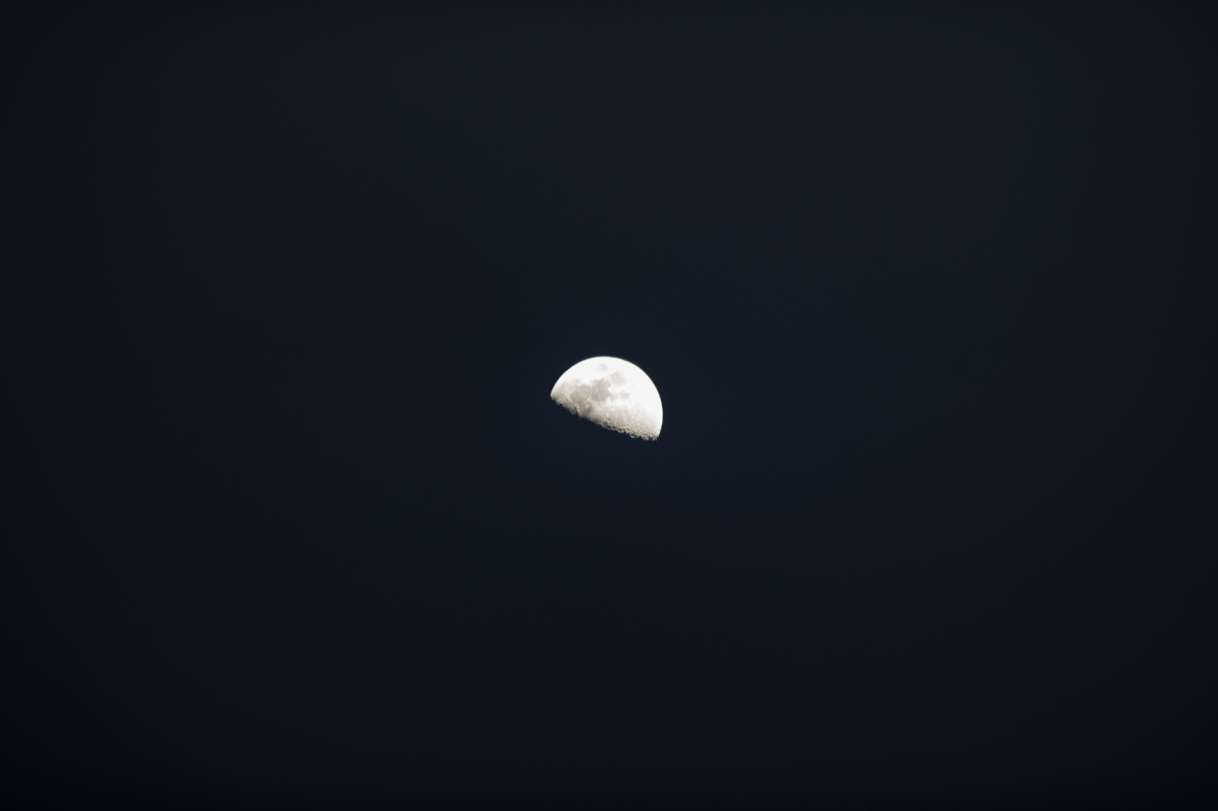 Astronaut Photo ISS052-E-9843