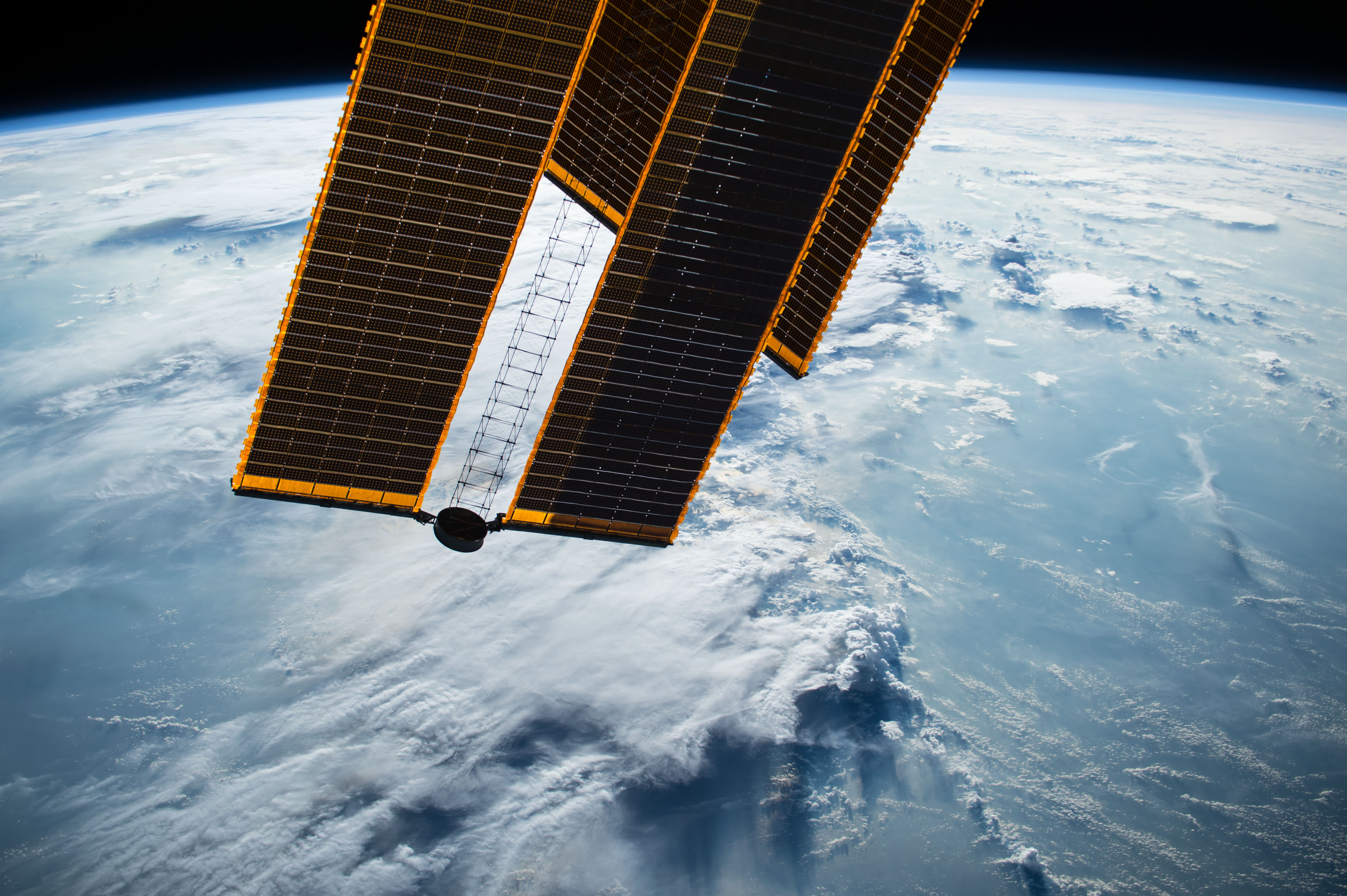 Astronaut Photo ISS053-E-128236