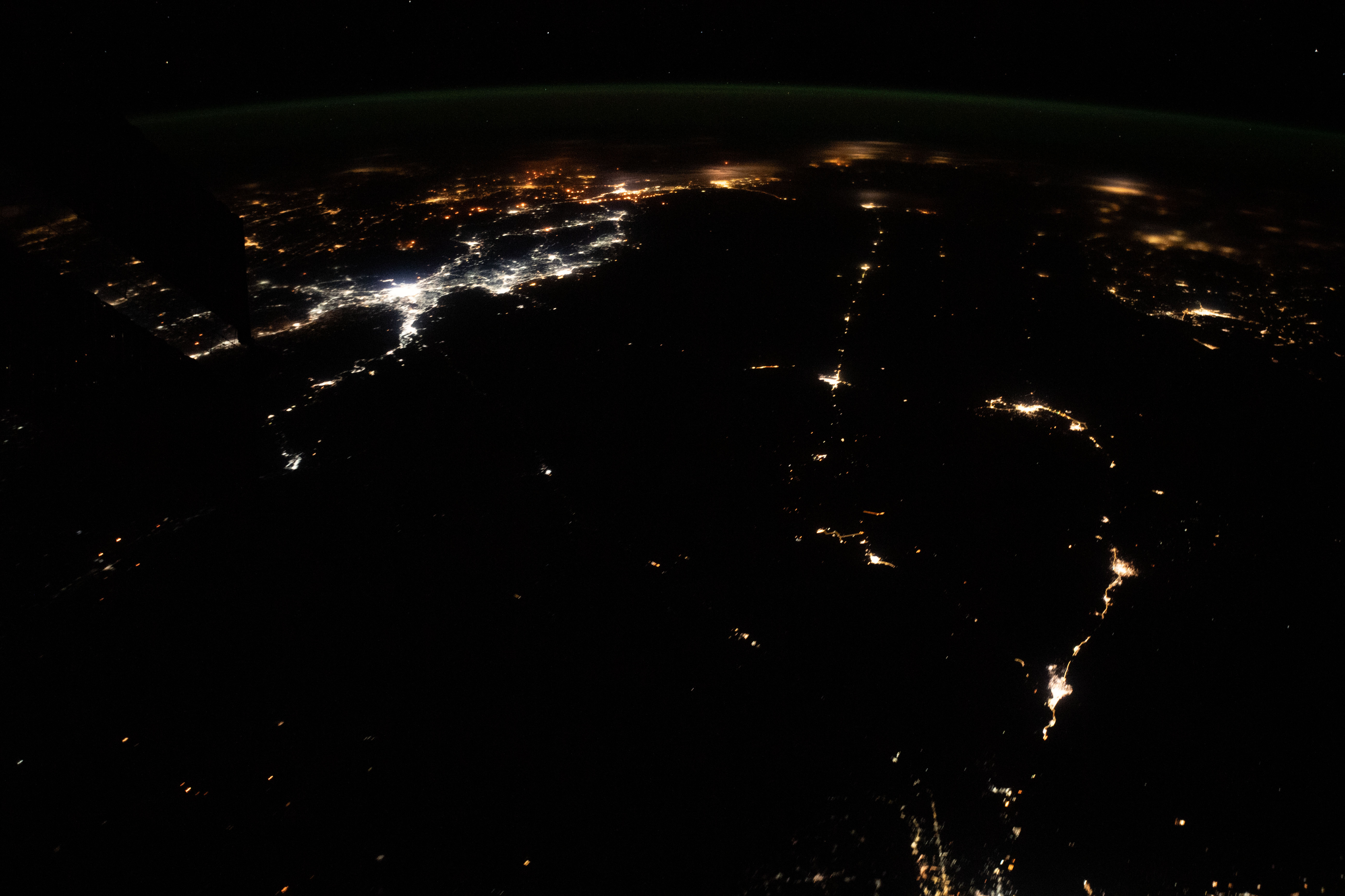 Astronaut Photo ISS067-E-204182