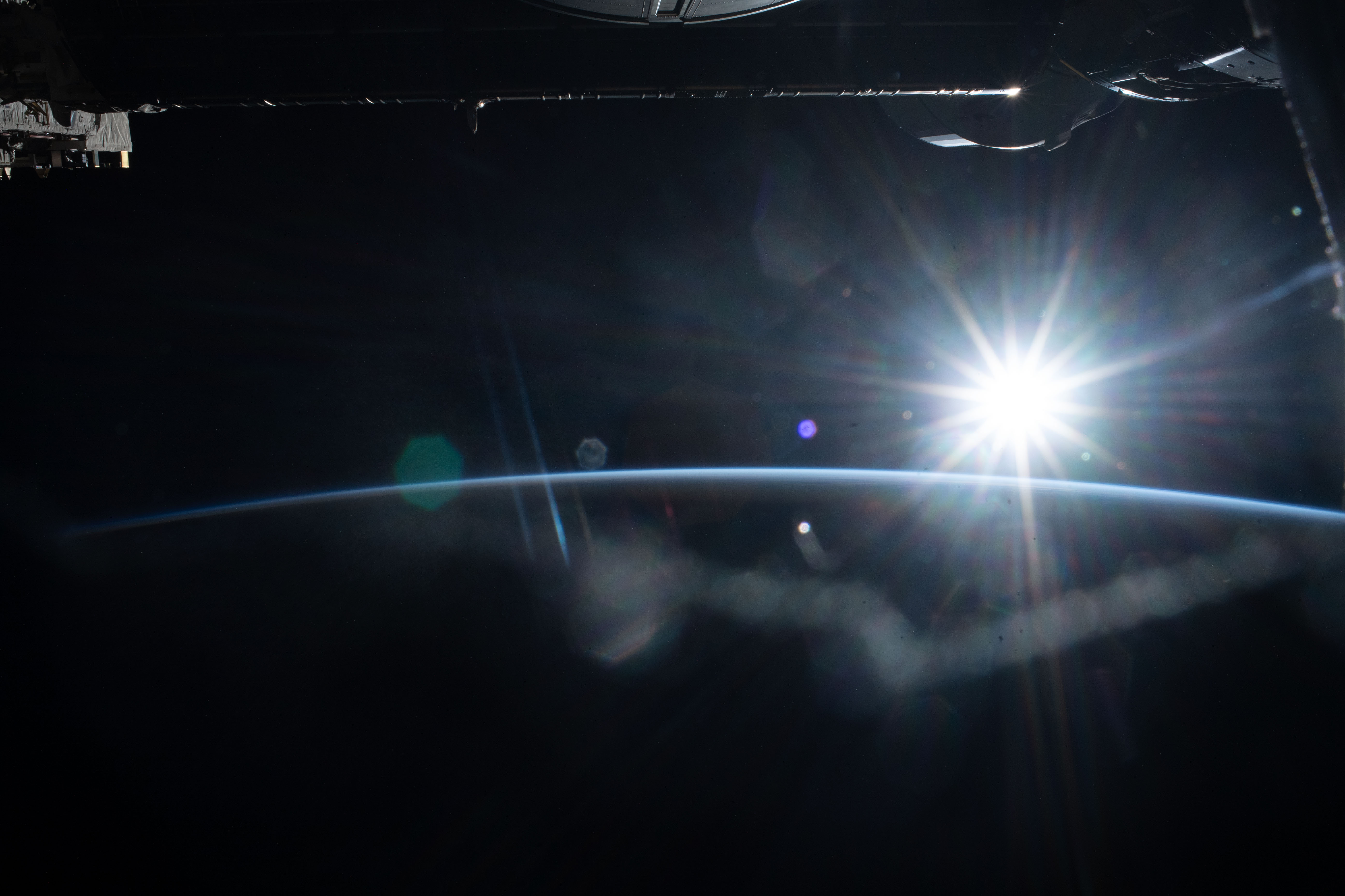 Astronaut Photo ISS067-E-242180