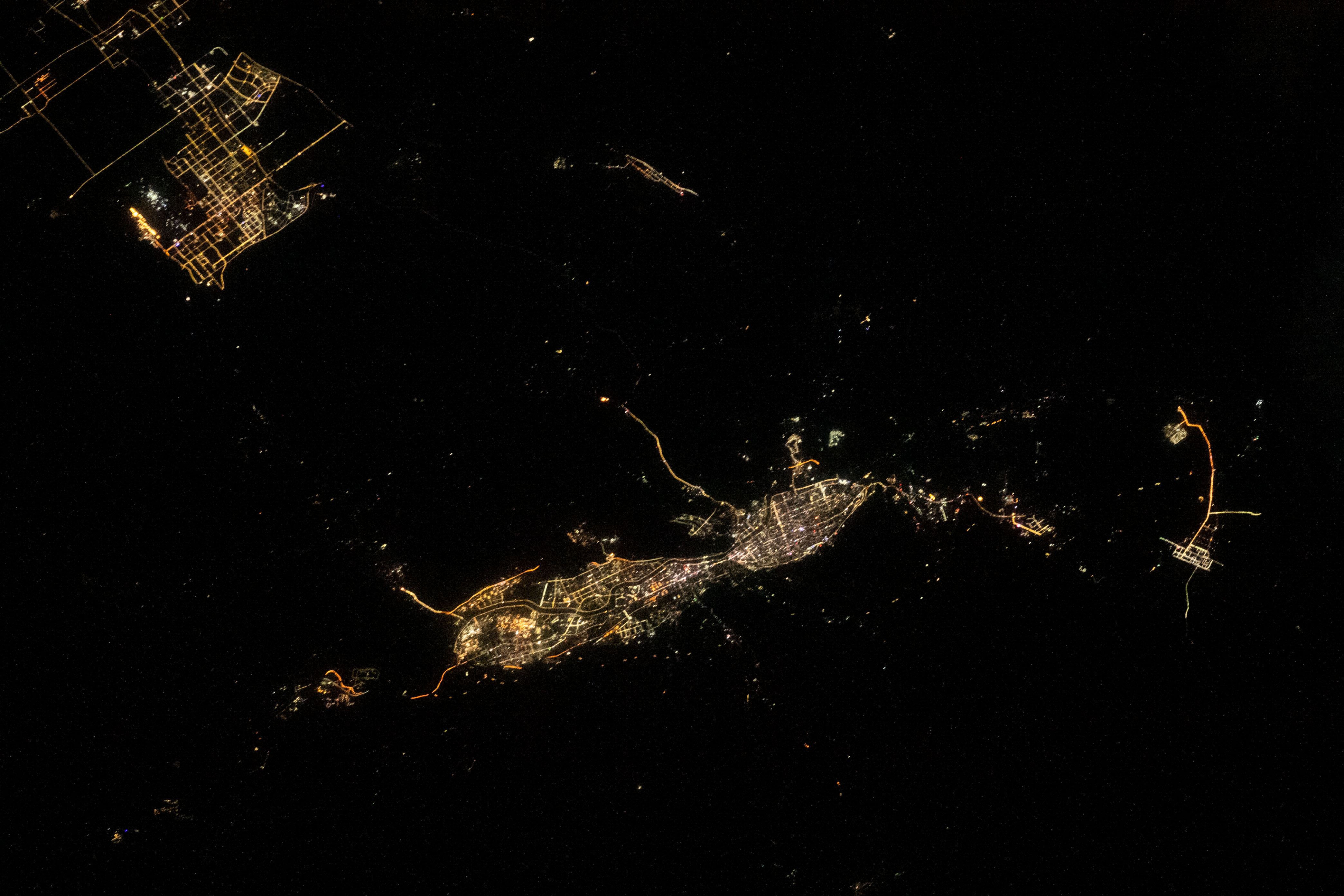 Astronaut Photo ISS067-E-360706