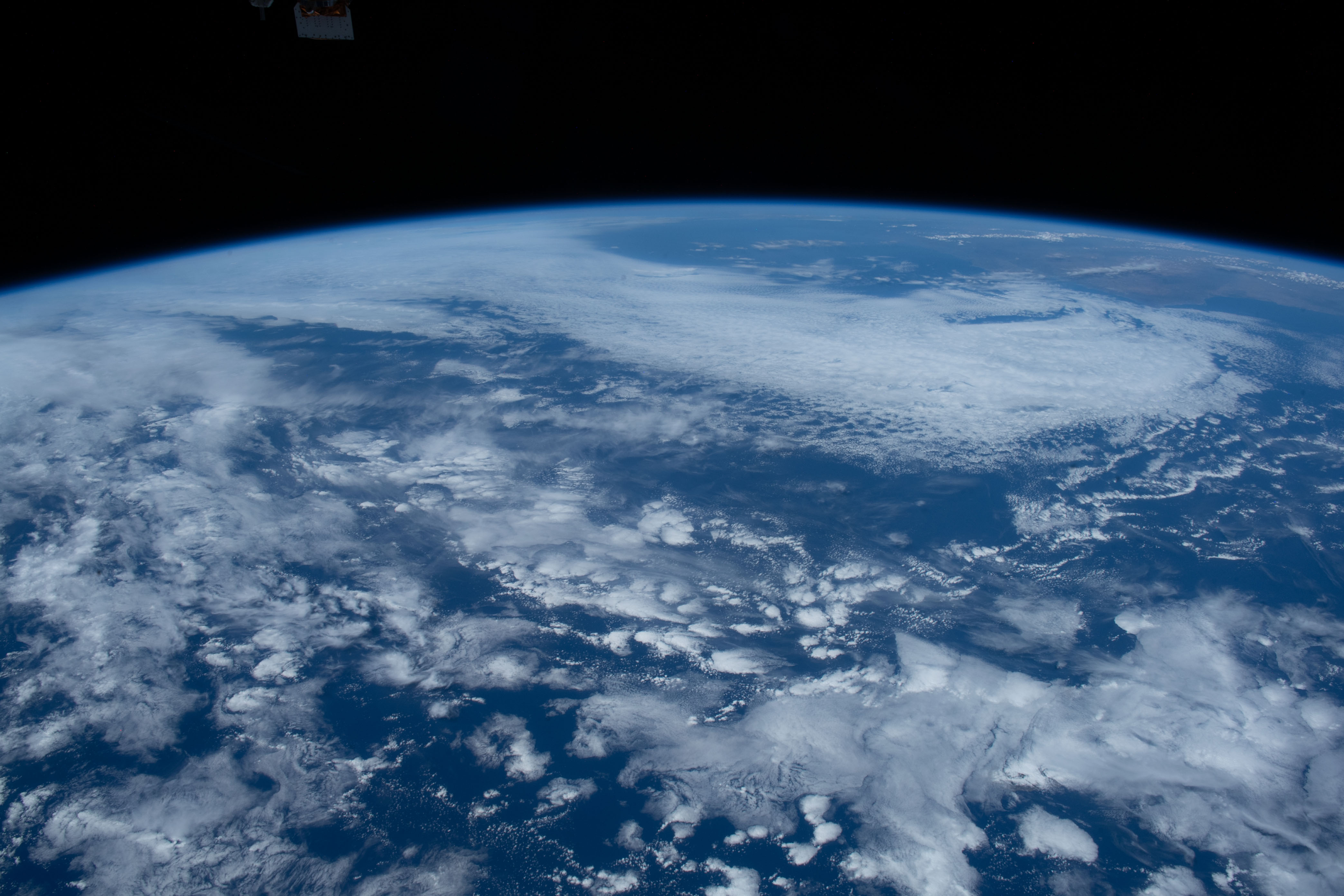 Astronaut Photo ISS067-E-83915