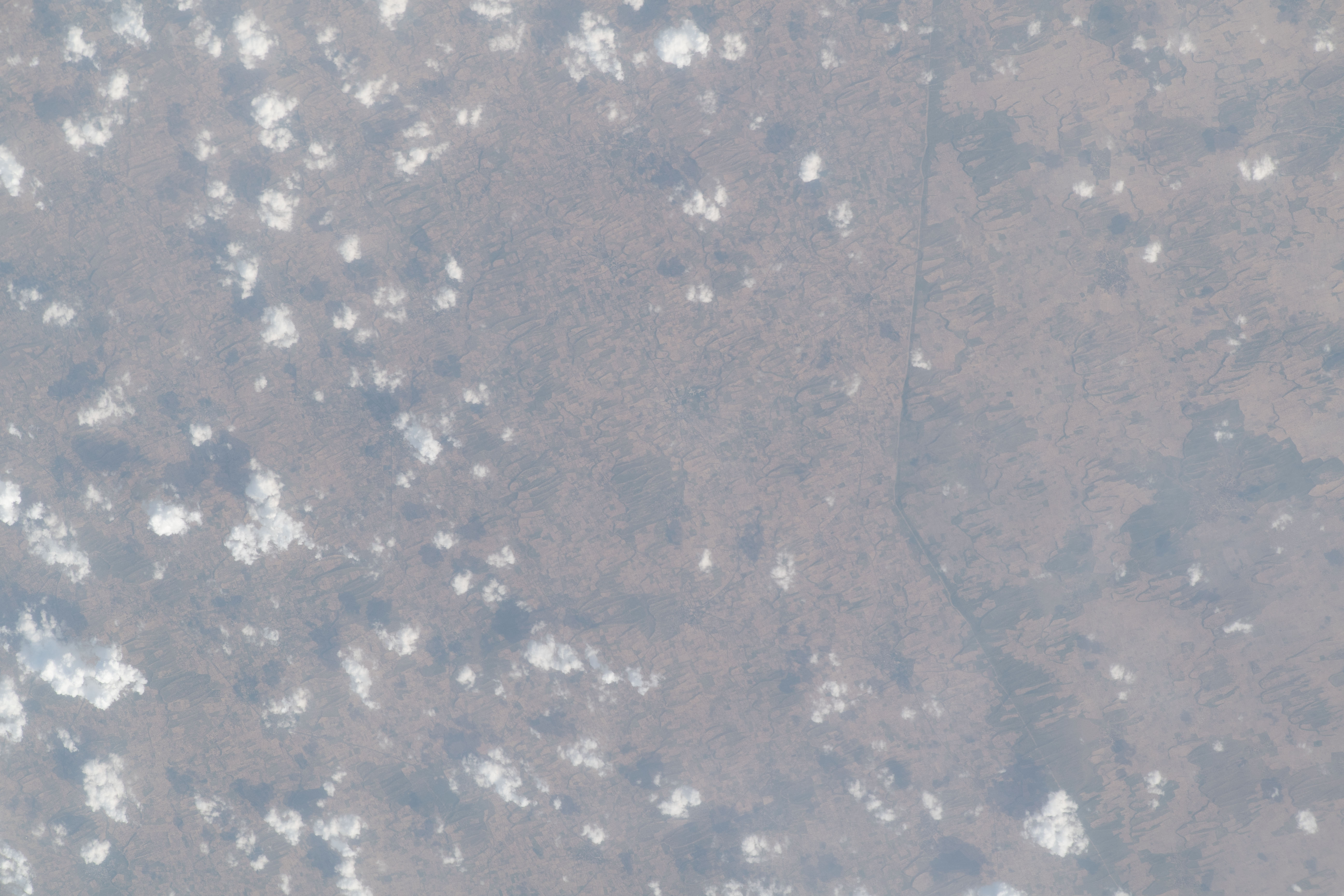 Astronaut Photo ISS069-E-35979