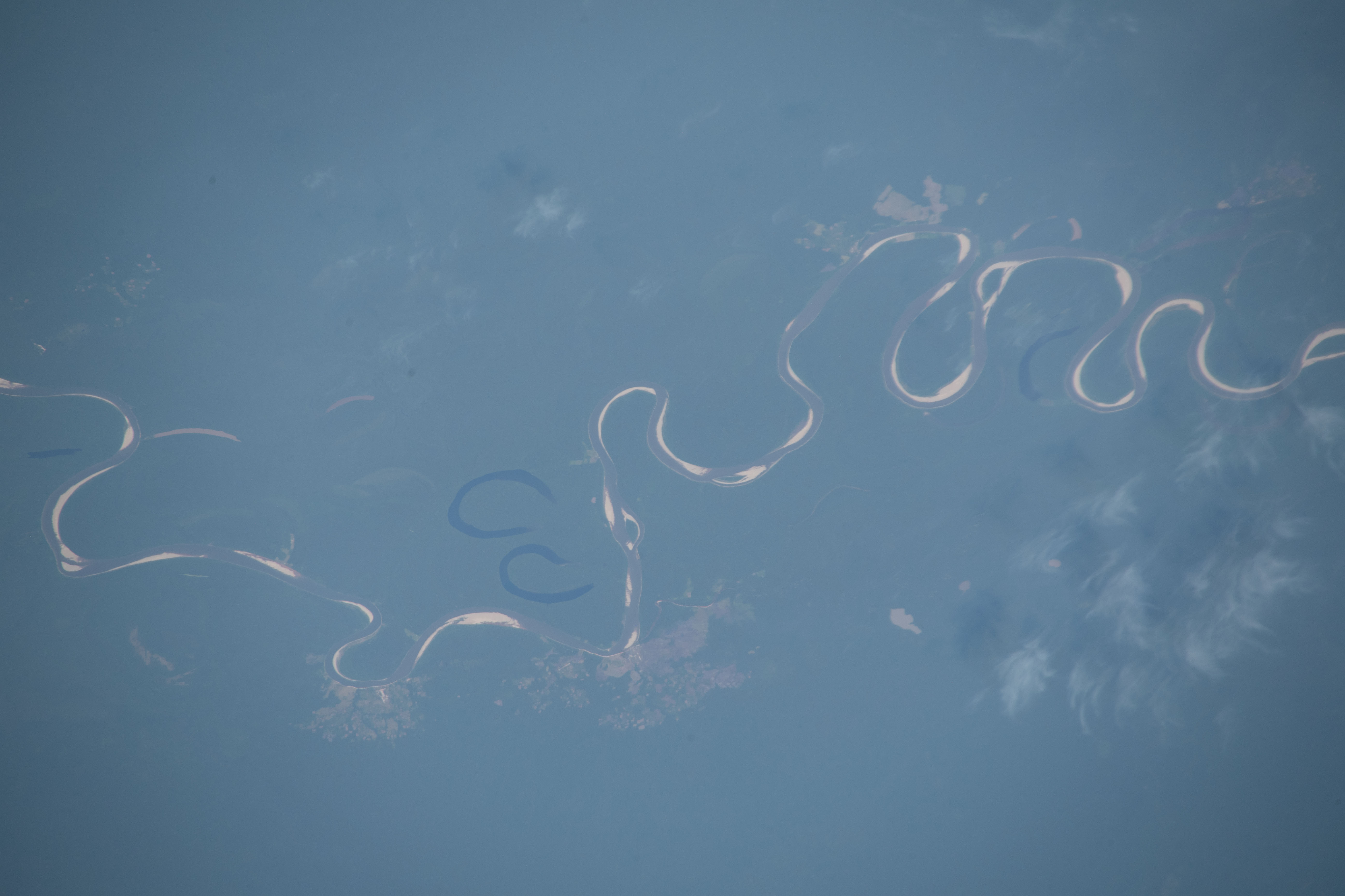 Astronaut Photo ISS070-E-85082