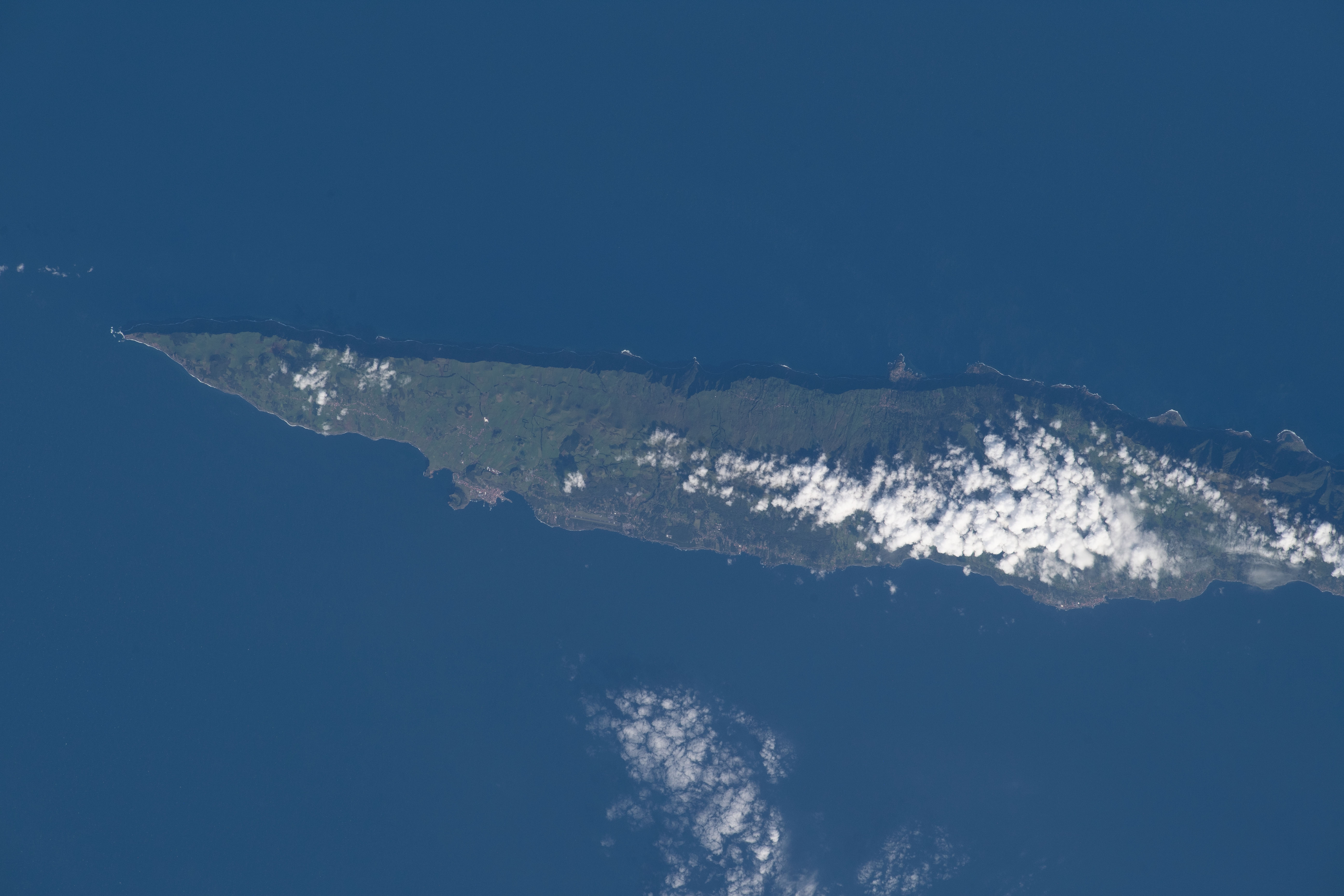 Astronaut Photo ISS070-E-86665