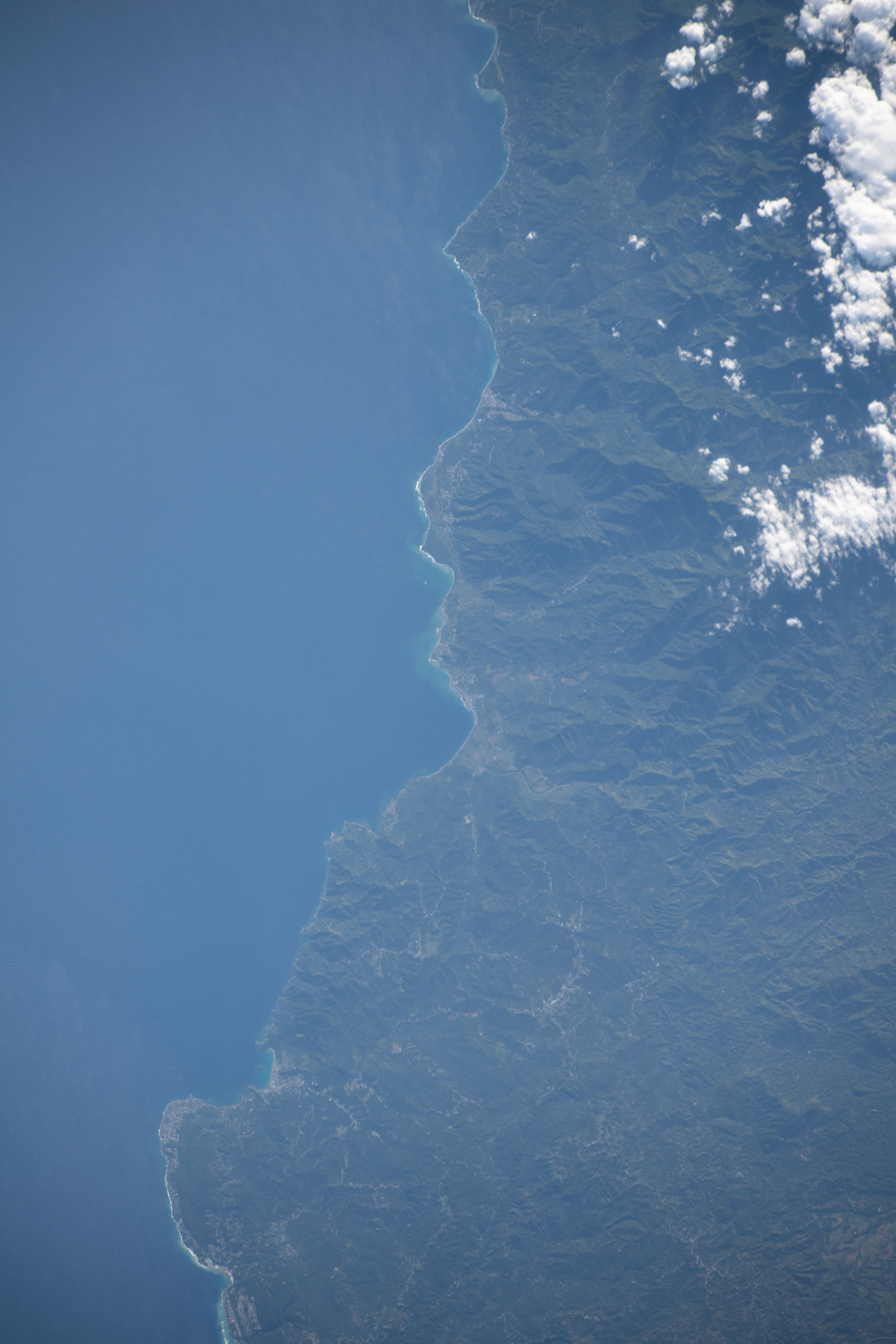 Astronaut Photo ISS070-E-87724