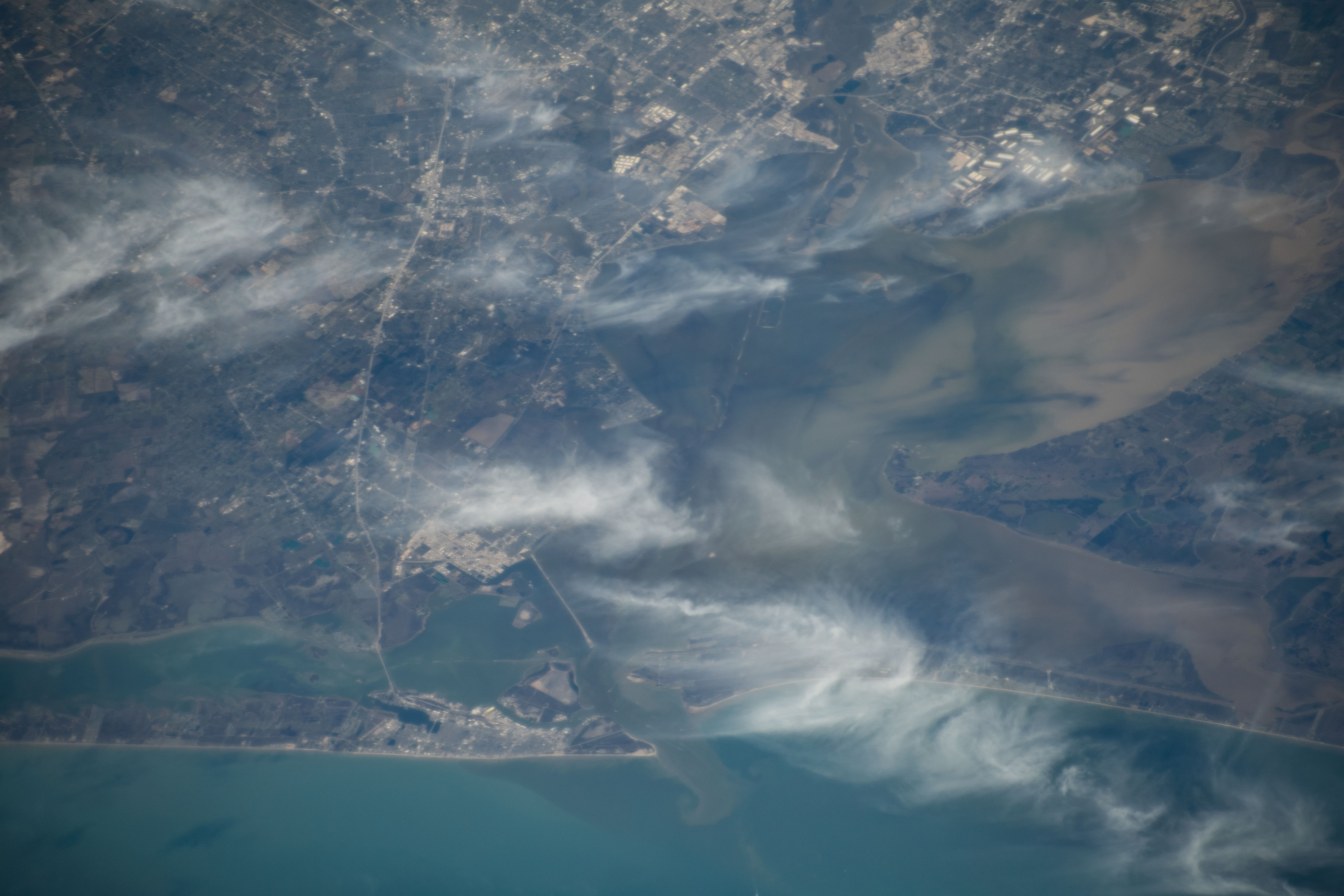 Astronaut Photo ISS070-E-94227