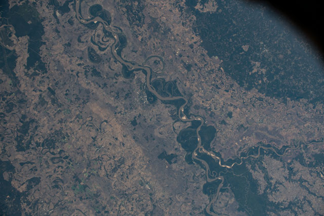 Astronaut Photo ISS061-E-26282 USA-ARKANSAS
