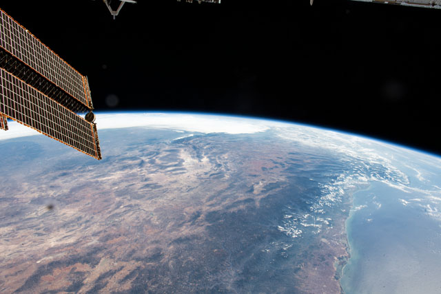 Astronaut Photo ISS064-E-2051