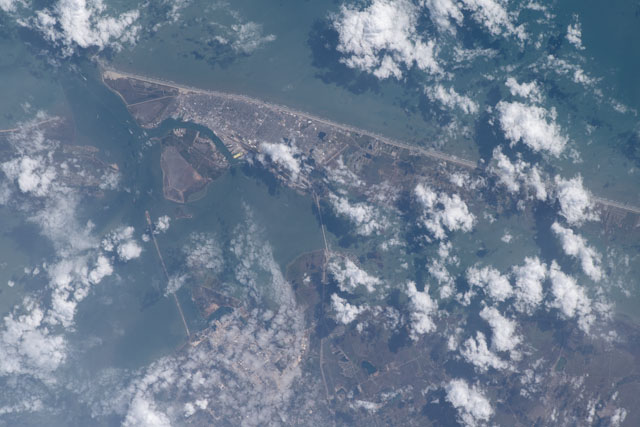 Astronaut Photo ISS068-E-19060