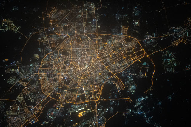 Astronaut Photo ISS070-E-69363