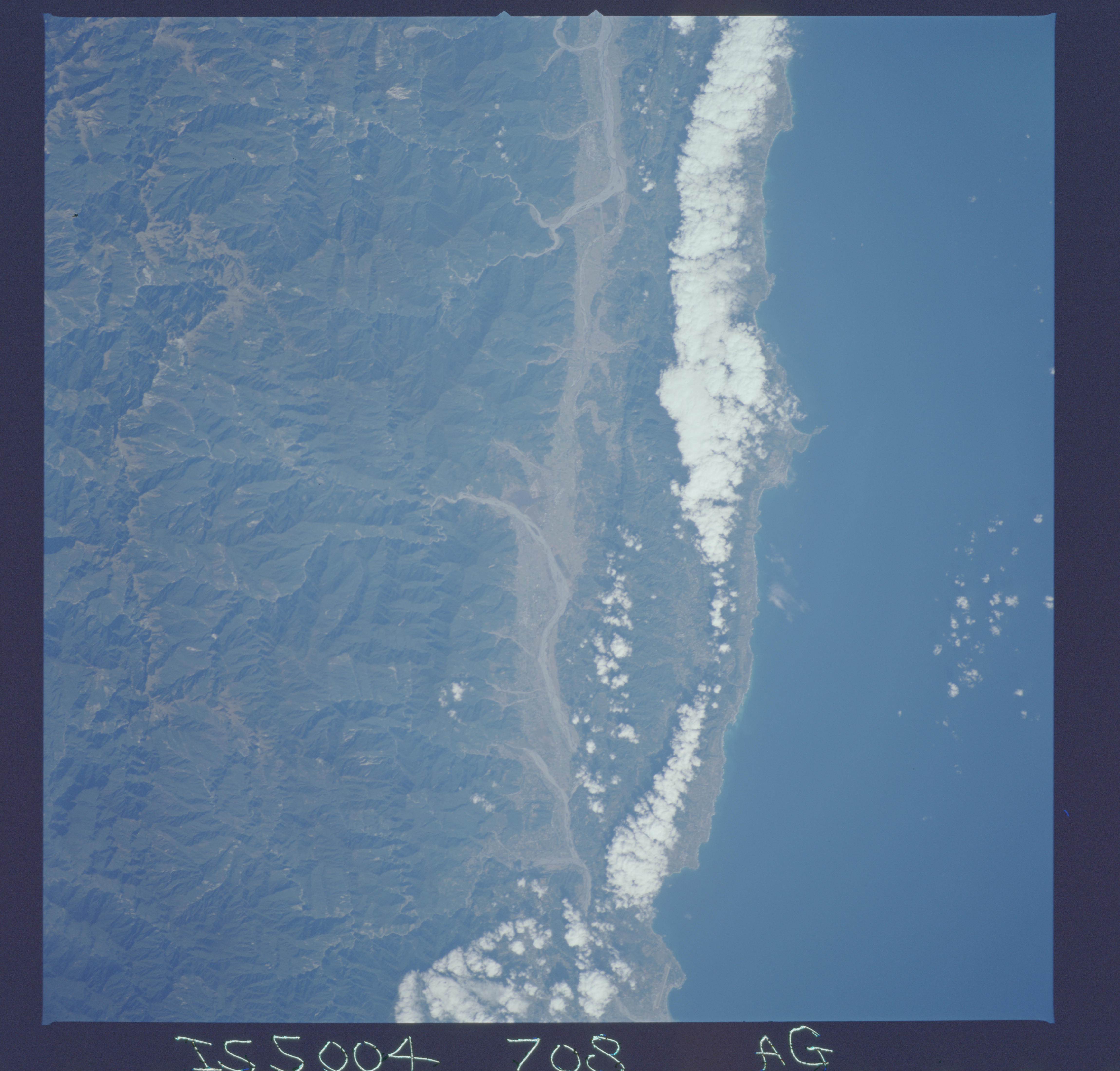 Astronaut Photo ISS004-708-AG TAIWAN