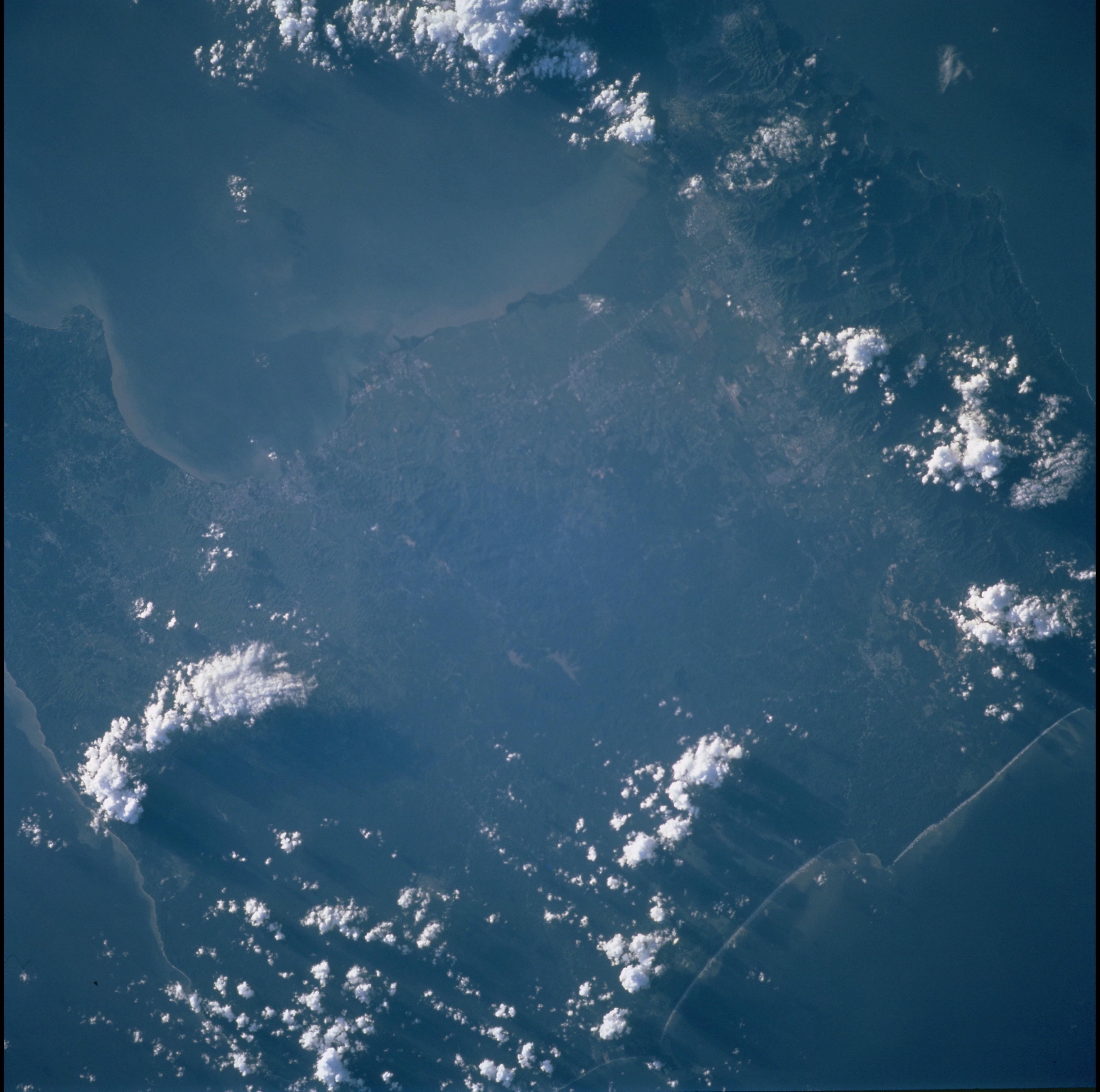 Astronaut Photo STS097-717-33 TRINIDAD AND TOBAGO
